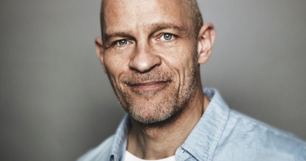 Lars Bom kommer til Vejle og fortæller, hvordan han blæser liv i bøger